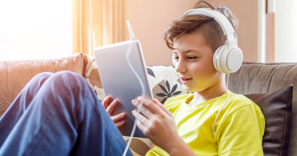 The Digital Dilemma: Nurturing Mindful Screen Time for Children - Cyber ...